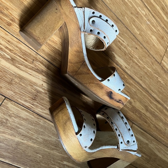 Sbicca | Shoes | Sbicca Vintage Series Wooden Sole Sandals | Poshmark